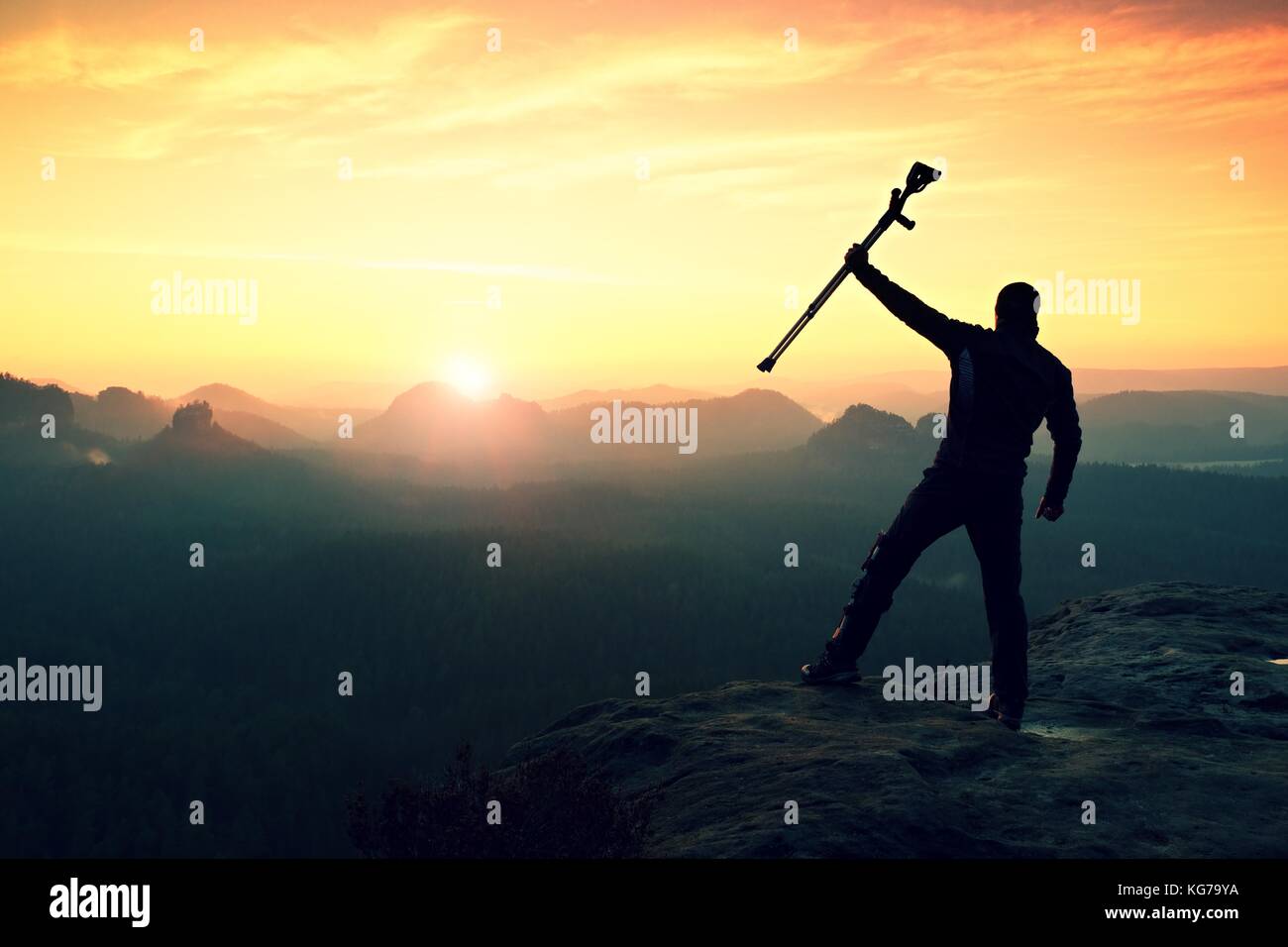 Forearm pole -Fotos und -Bildmaterial in hoher Auflösung – Alamy