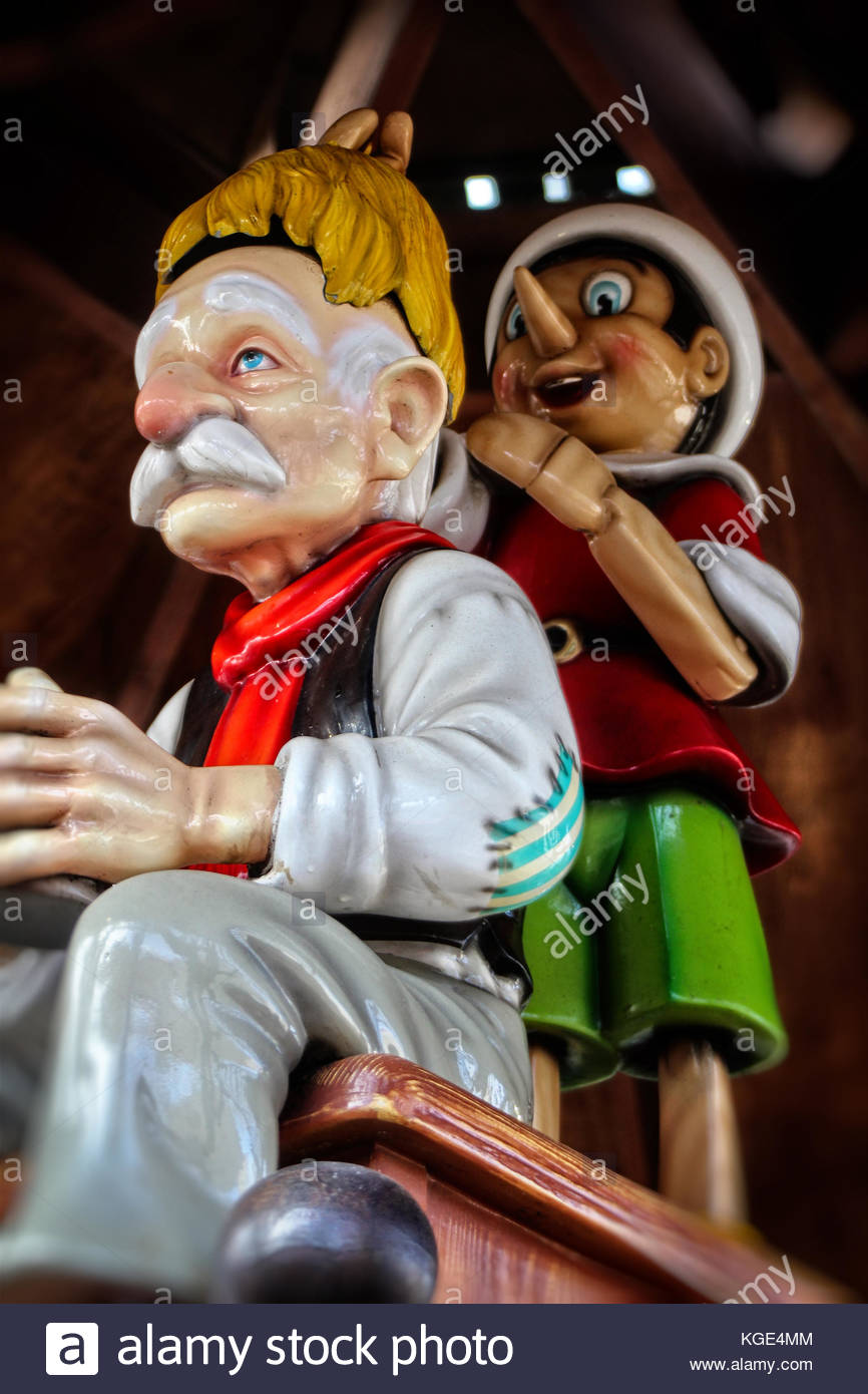 Geppetto And Pinocchio Stockfotos & Geppetto And Pinocchio Bilder - Alamy