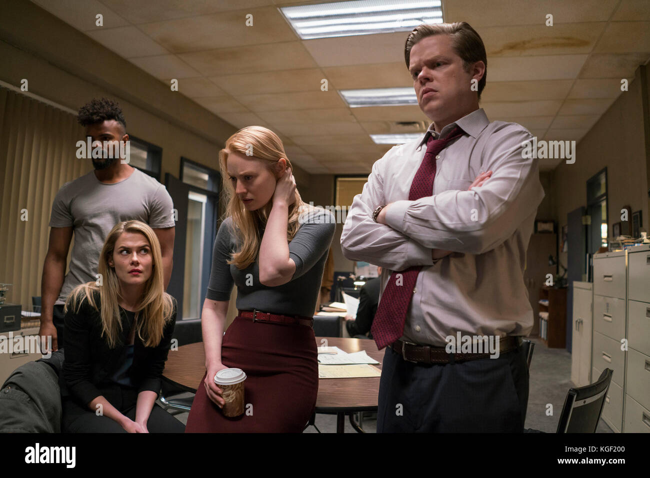 Die VERTEIDIGER (alias MARVEL'S THE DEFENDERS) von links: EKA Darville ...