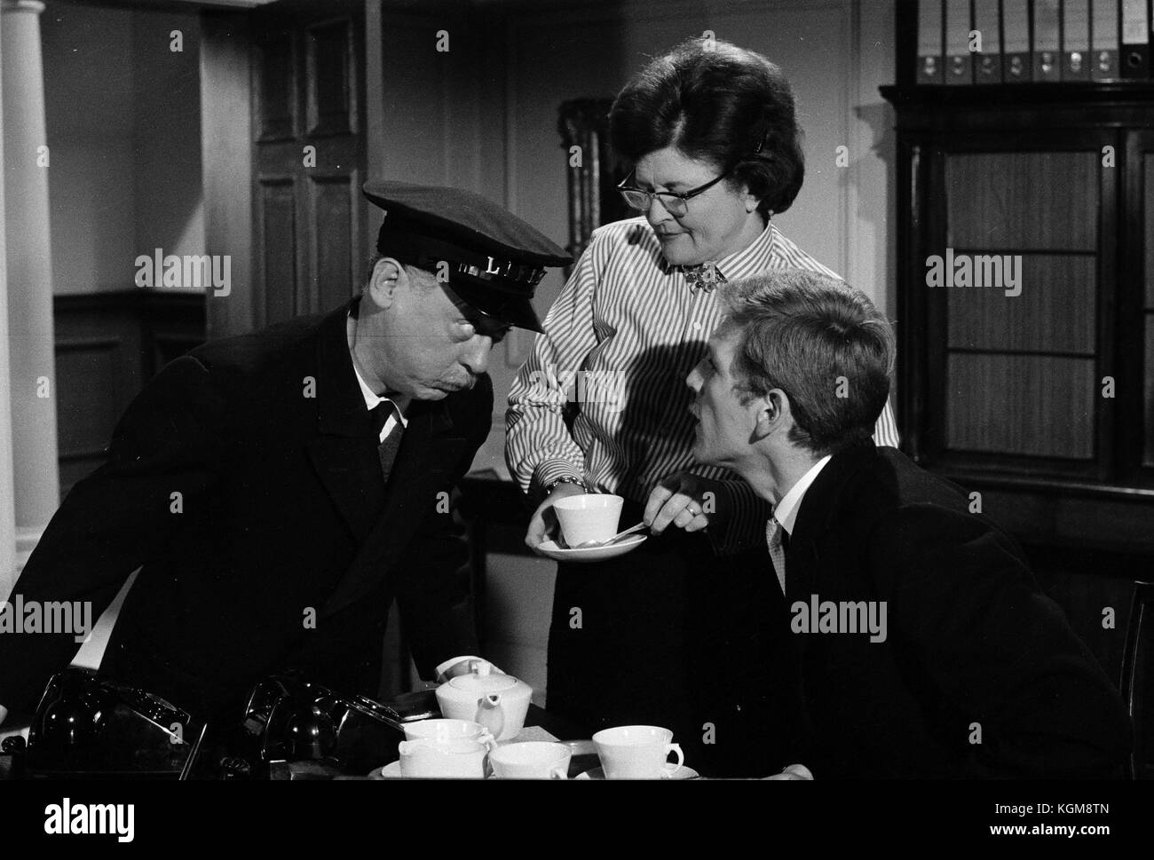 Die grosse St Trinian's Train Raub (1966), Peter Gilmore, Michael ...