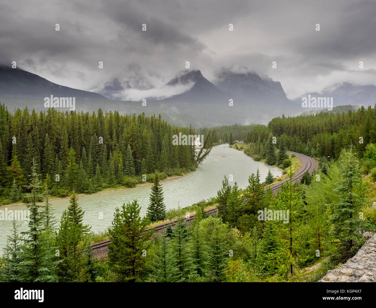 Bow River Banff National Park, Alberta Kanada mit Morant Kurve auf der ...