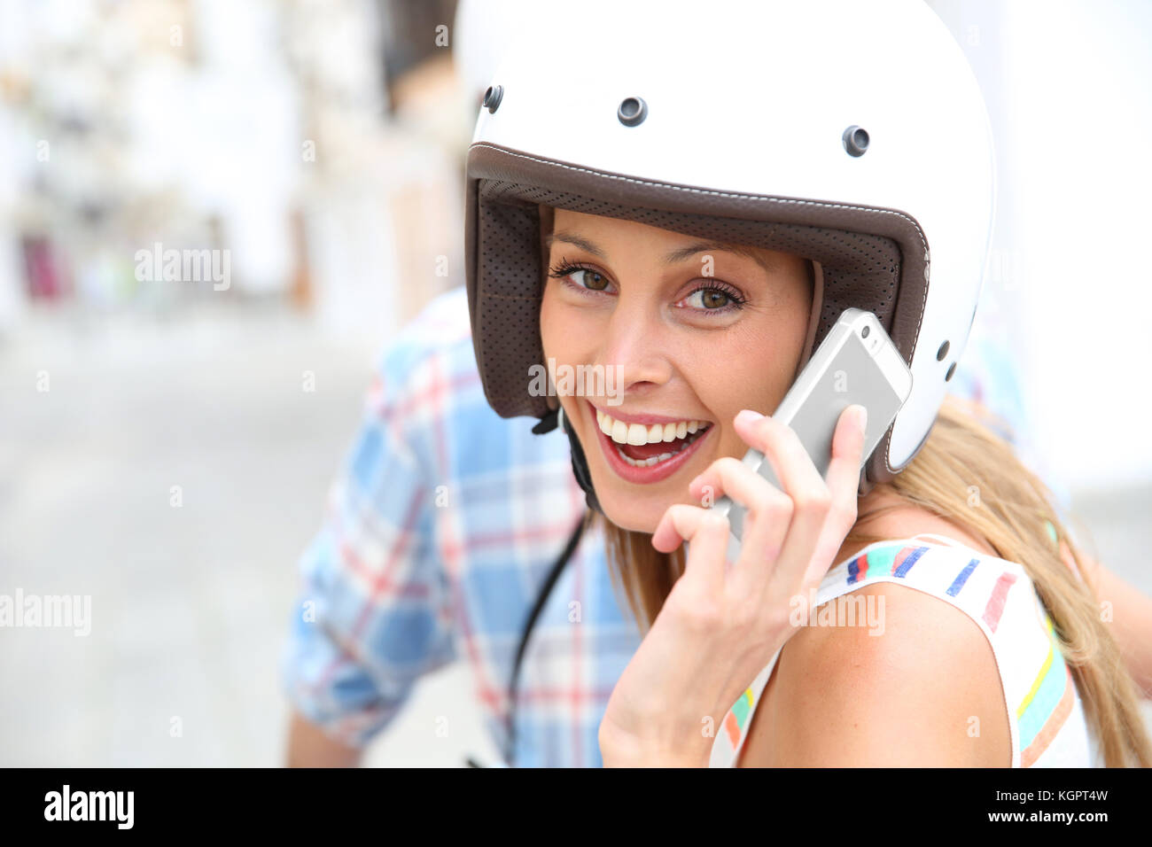 Girl moto -Fotos und -Bildmaterial in hoher Auflösung - Seite 2 - Alamy