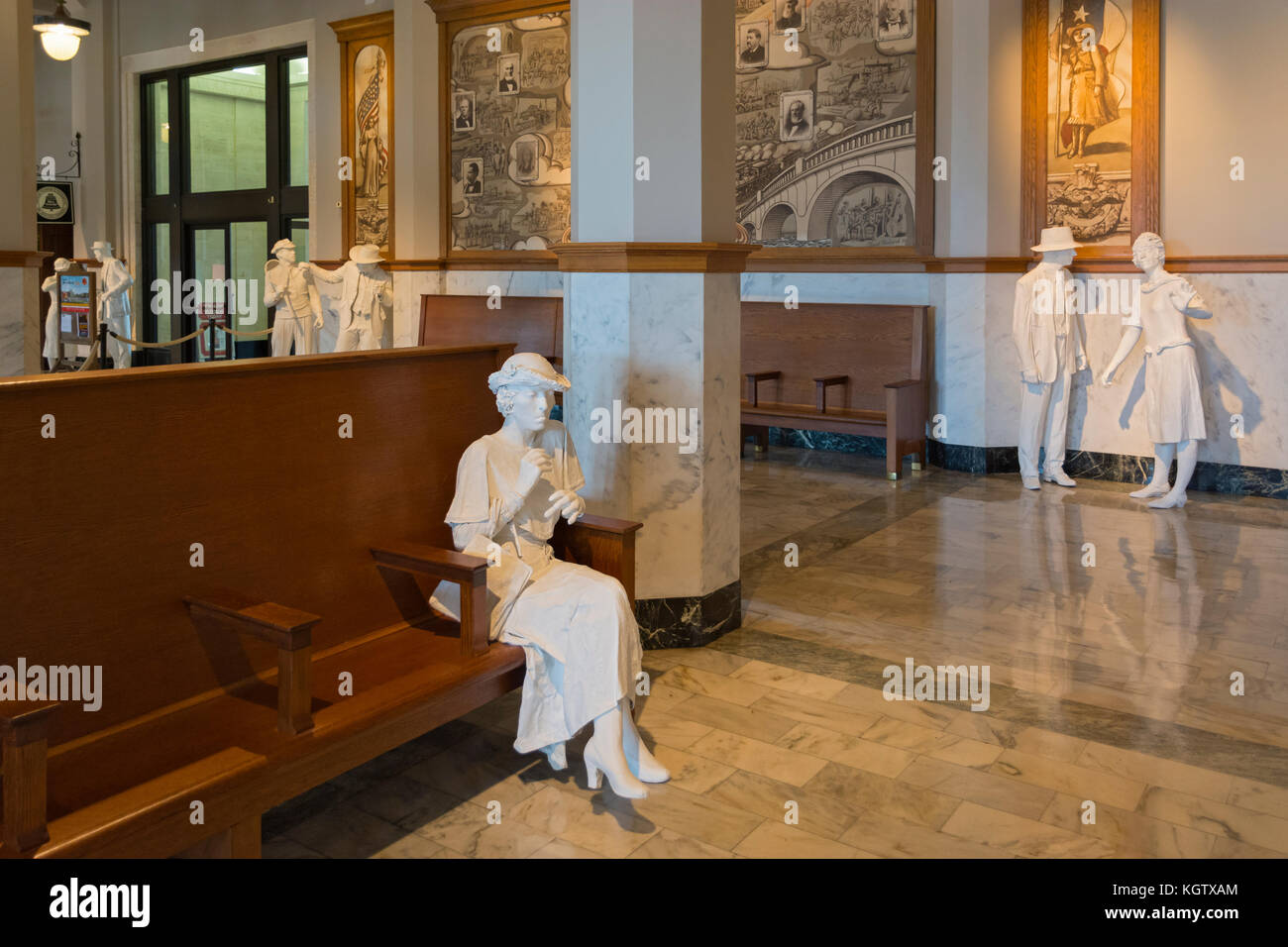 Texas, Galveston Railroad Museum, „Ghosts of Travelers Past ...