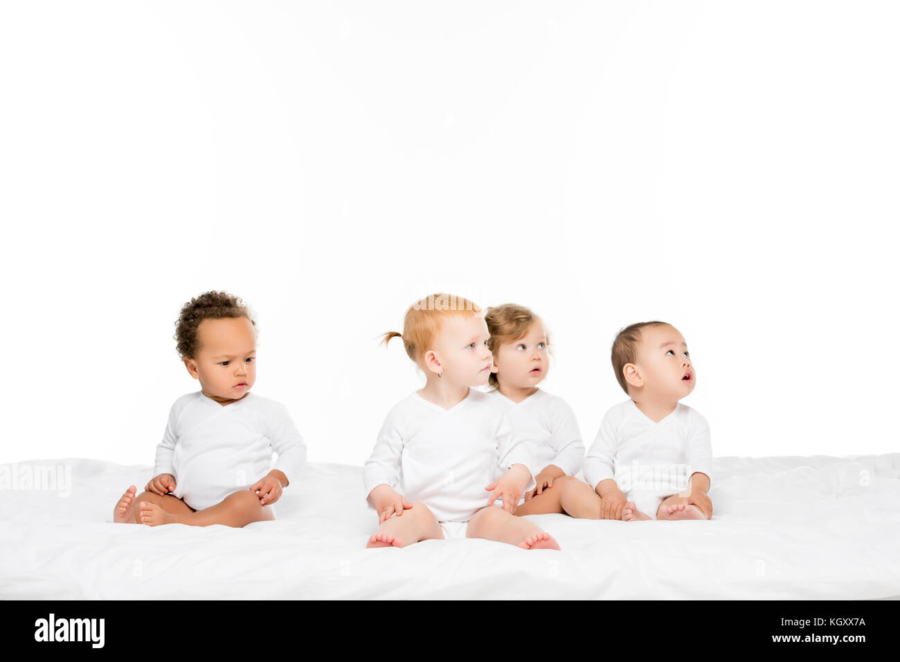 Jungen kleider -Fotos und -Bildmaterial in hoher Auflösung – Alamy