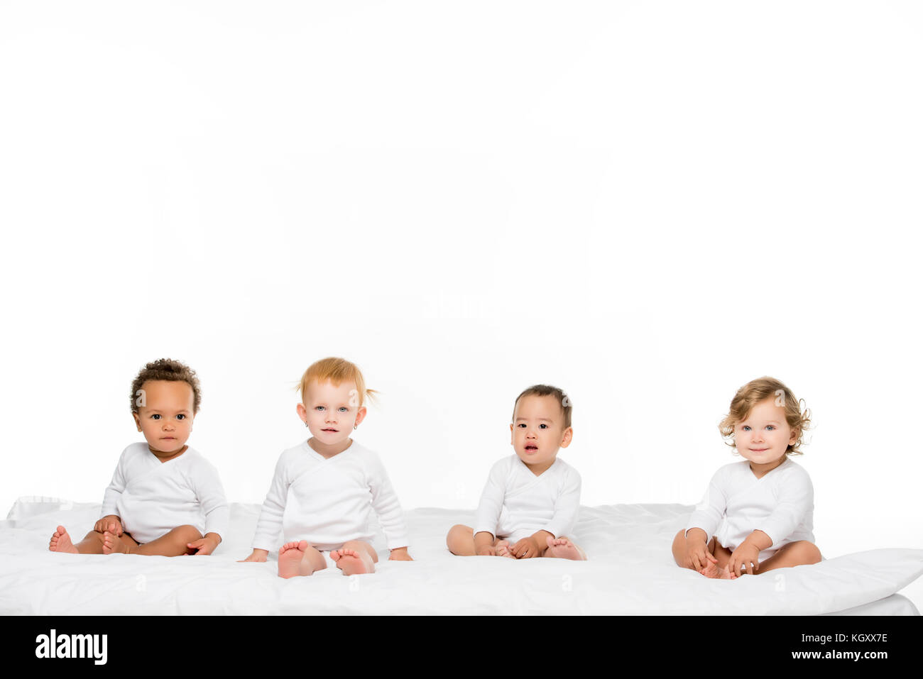 Jungen kleider -Fotos und -Bildmaterial in hoher Auflösung – Alamy