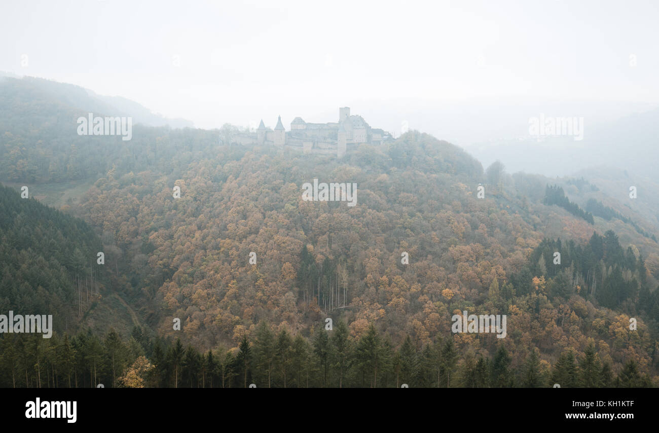 Bourscheid castle luxembourg -Fotos und -Bildmaterial in hoher ...