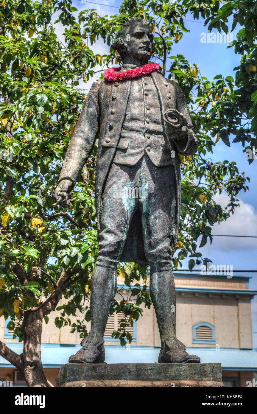 Statue von Captain James Cook in einen kleinen öffentlichen Park in der ...