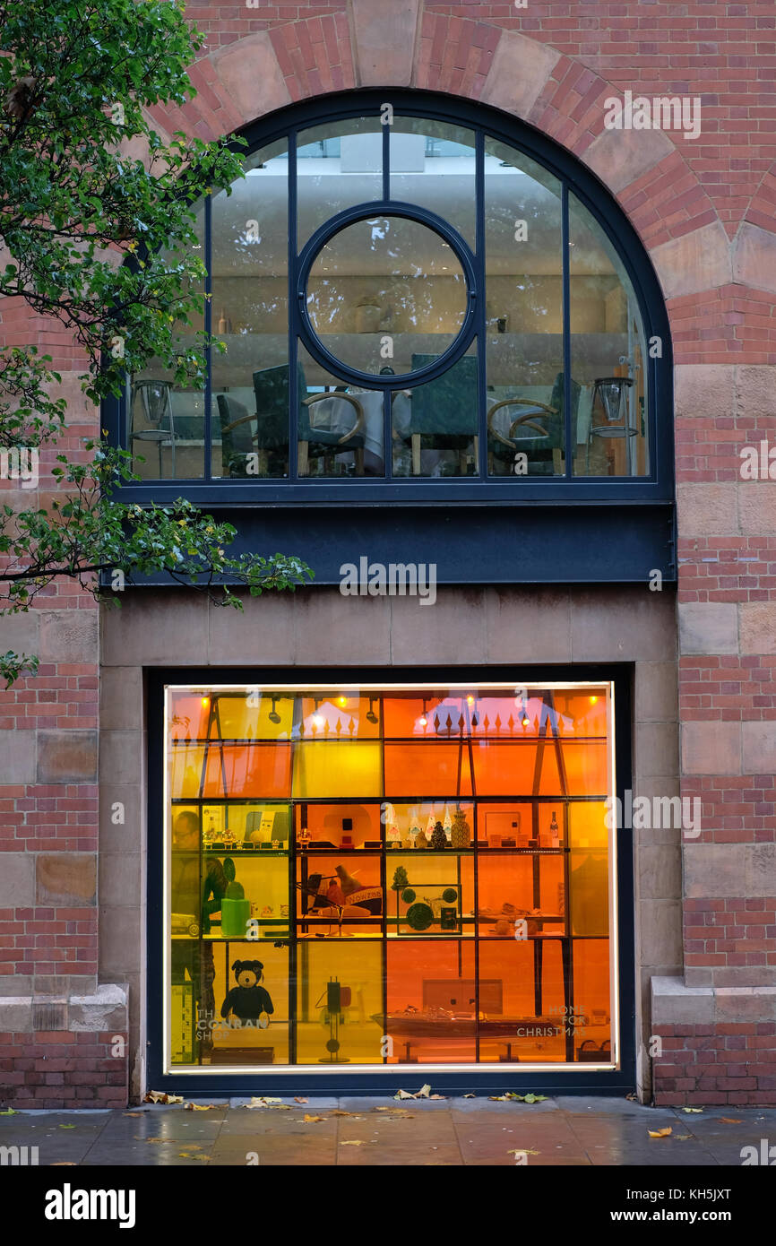 Joseph conran -Fotos und -Bildmaterial in hoher Auflösung – Alamy