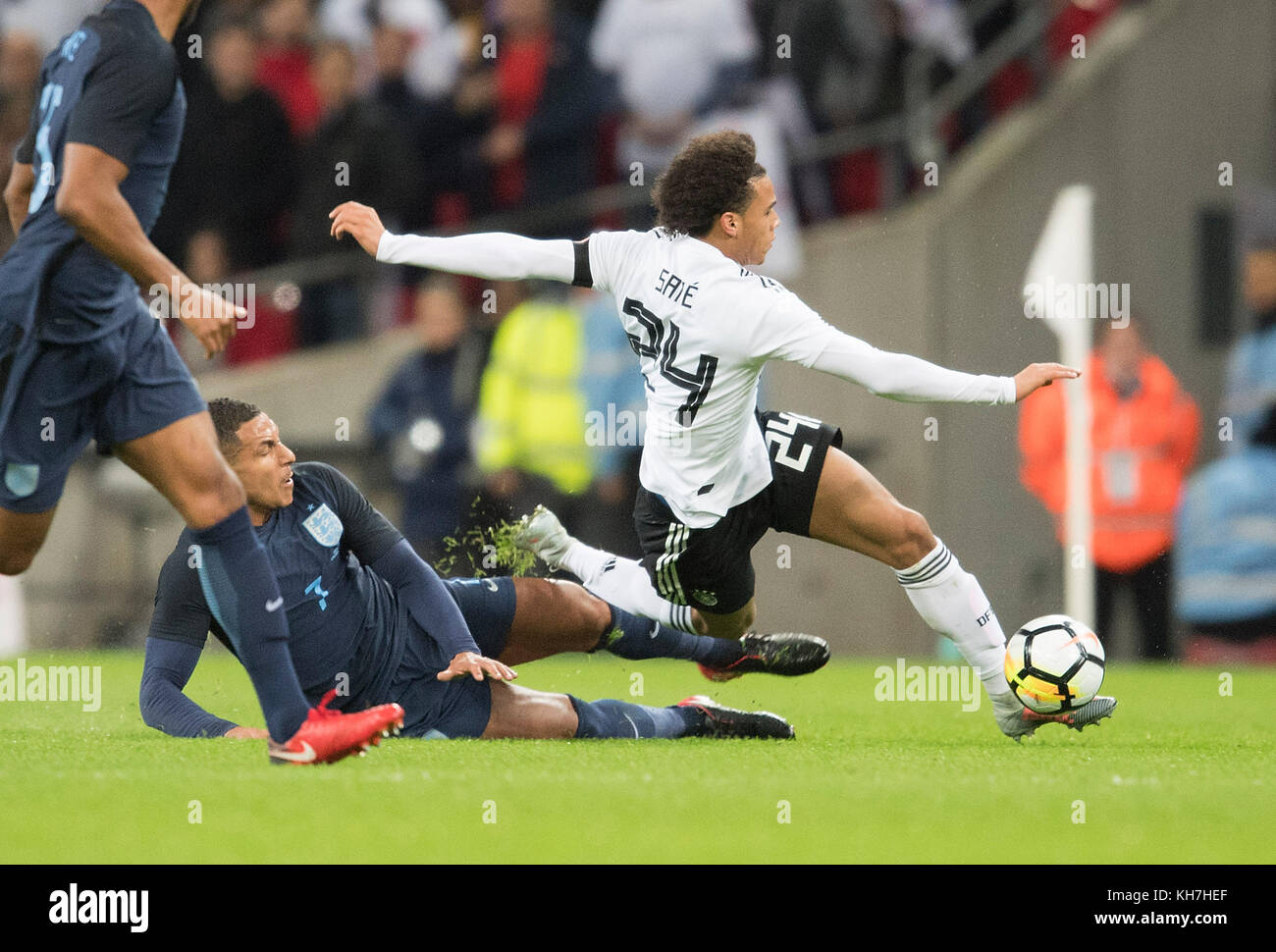 Foul Im Fußball Stockfotos & Foul Im Fußball Bilder - Alamy