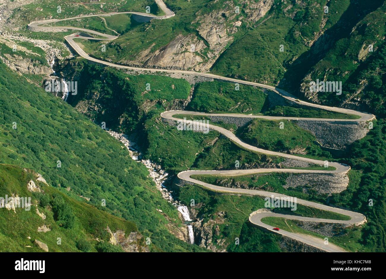 Tremola passstraße -Fotos und -Bildmaterial in hoher Auflösung – Alamy