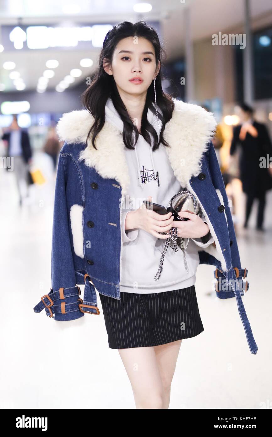 Shanghai, China. November 2017. Das chinesische Model Ming Xi wurde am ...