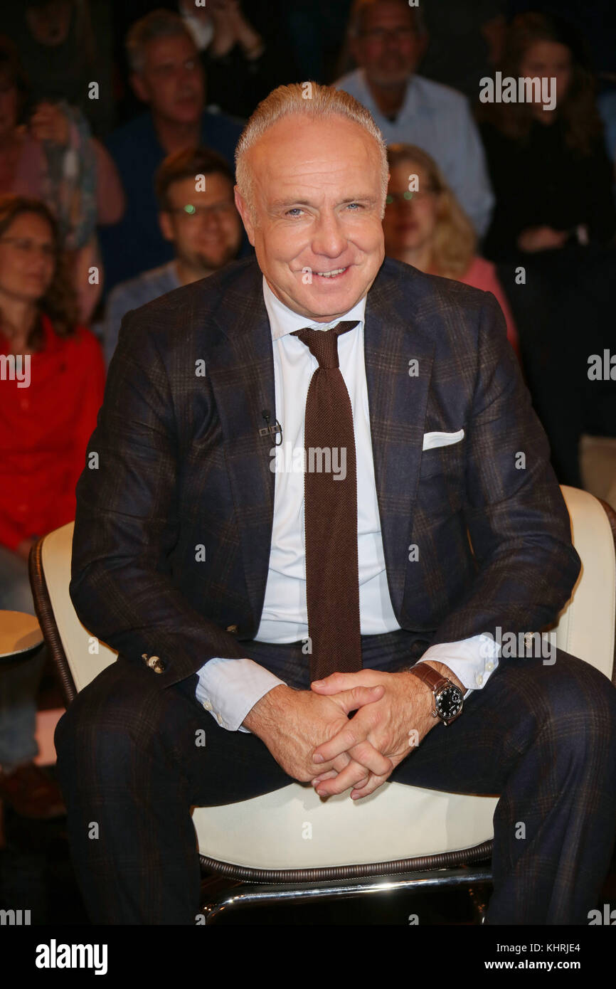 Markus Lanz Talkshow in Hamburg mit: michael Rummenigge (Ex ...