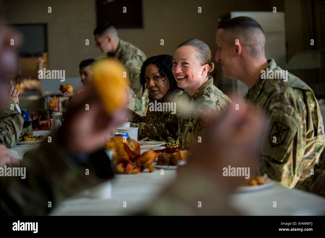 U.S. Army Reserve Soldaten und zivile Mitarbeiter aus den 200 ...