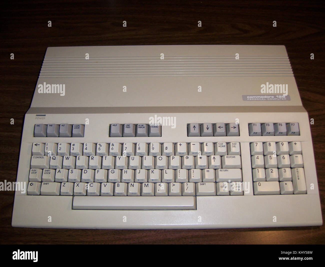 Commodore 128 -Fotos und -Bildmaterial in hoher Auflösung – Alamy