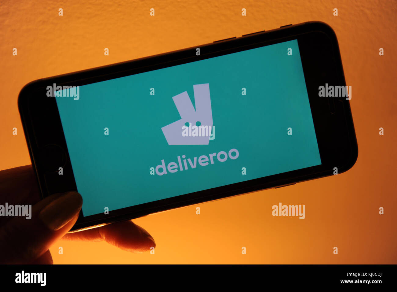 Deliveroo logo -Fotos und -Bildmaterial in hoher Auflösung – Alamy