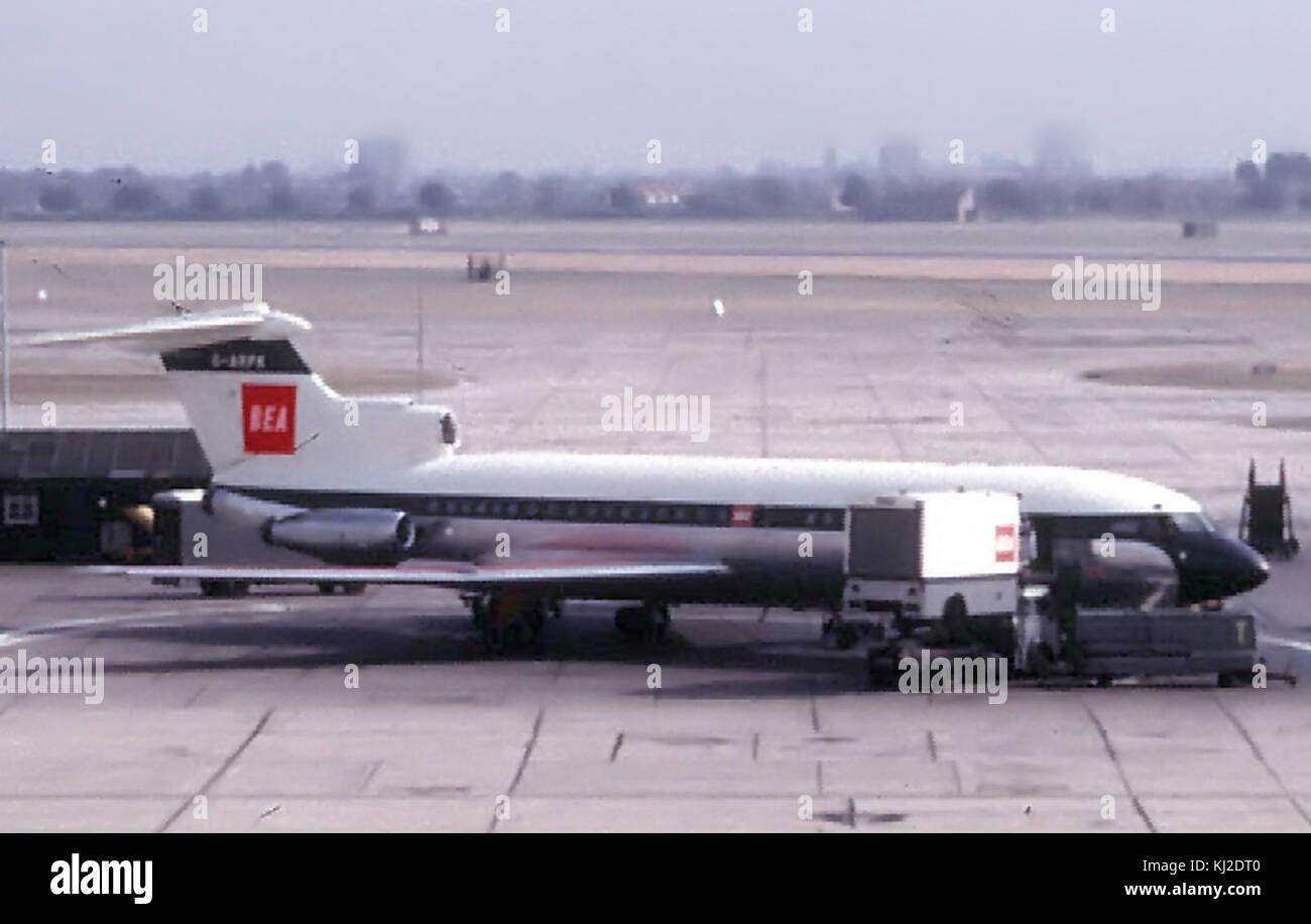 BEA Hawker Siddeley Trident am Flughafen London Heathrow 1964 ...