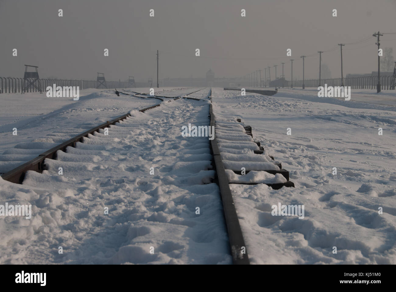 Konzentrationslager Auschwitz - Rail line in die Ferne in Richtung ...