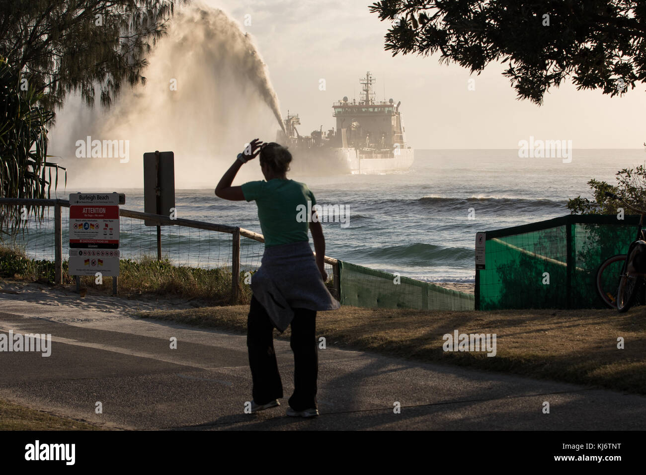 Pumping sand -Fotos und -Bildmaterial in hoher Auflösung – Alamy
