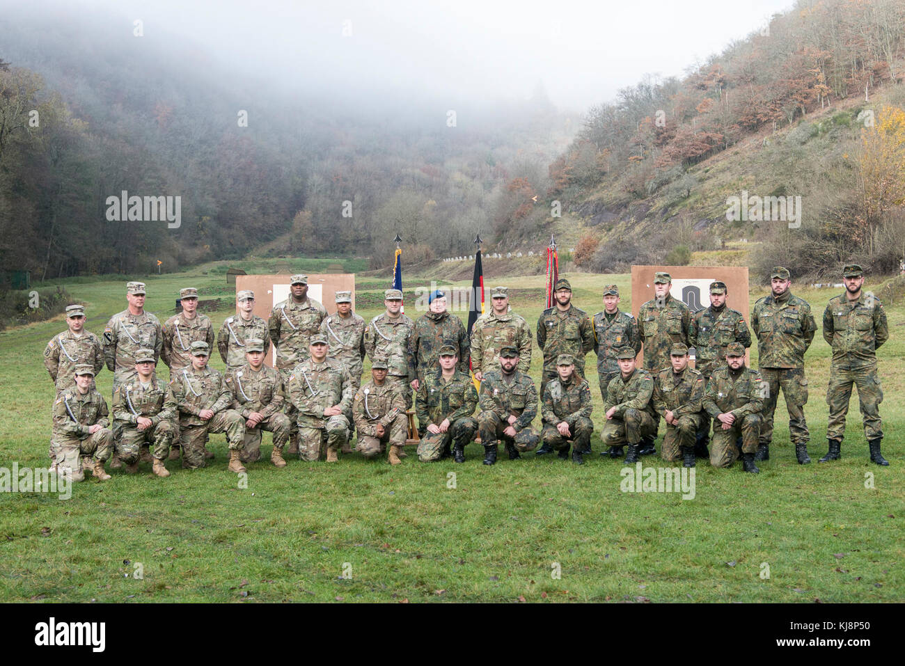 Colonel Timothy G. Bosetti, Kommandeur der 30. medizinische Brigade, in ...