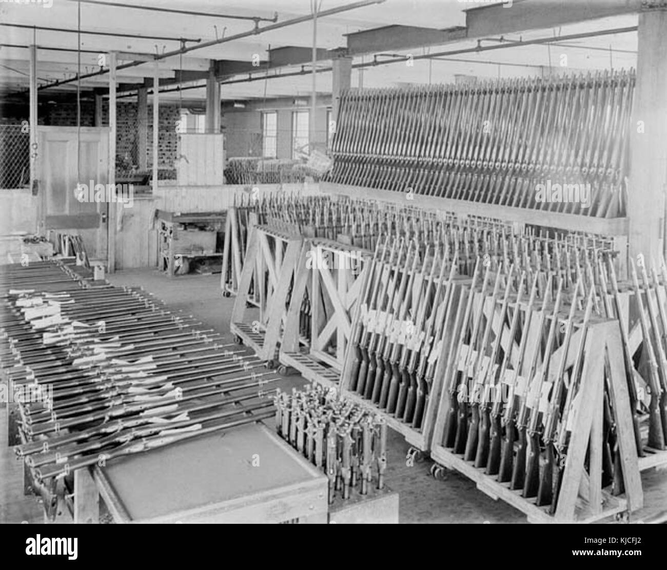 Rifle Factory Stockfotos & Rifle Factory Bilder - Alamy