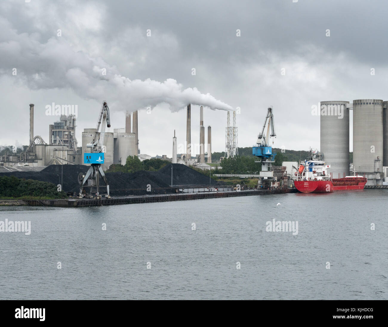 Portland cement -Fotos und -Bildmaterial in hoher Auflösung – Alamy