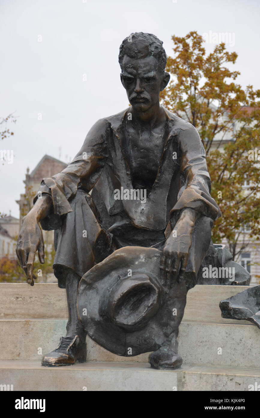 Jozsef attila statue -Fotos und -Bildmaterial in hoher Auflösung – Alamy