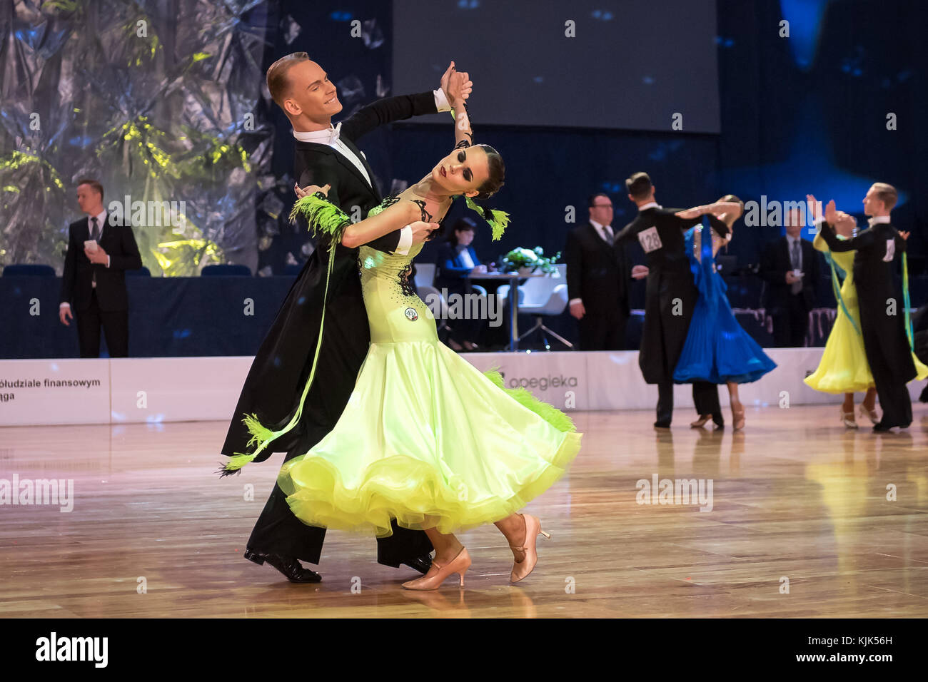 Balllroom dance -Fotos und -Bildmaterial in hoher Auflösung – Alamy