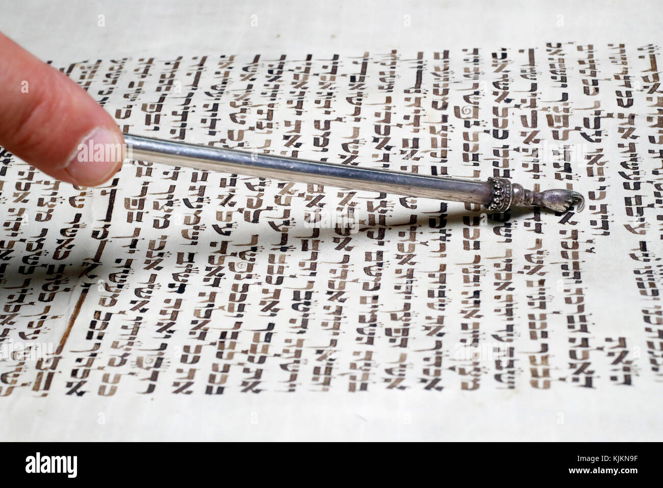 Tora roll -Fotos und -Bildmaterial in hoher Auflösung – Alamy