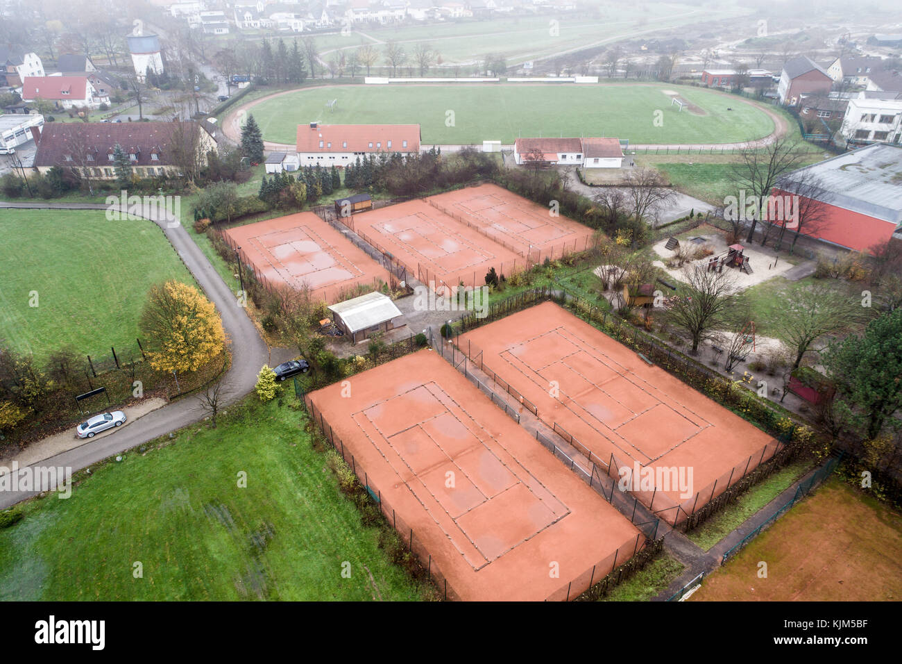 Tennisplatz Von Oben Stockfotos und -bilder Kaufen - Alamy