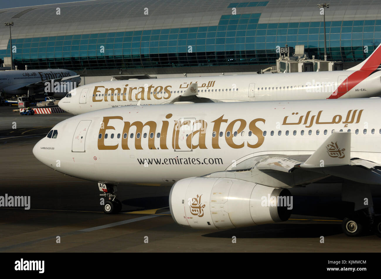 Emirates airbus a330 200 -Fotos und -Bildmaterial in hoher Auflösung ...