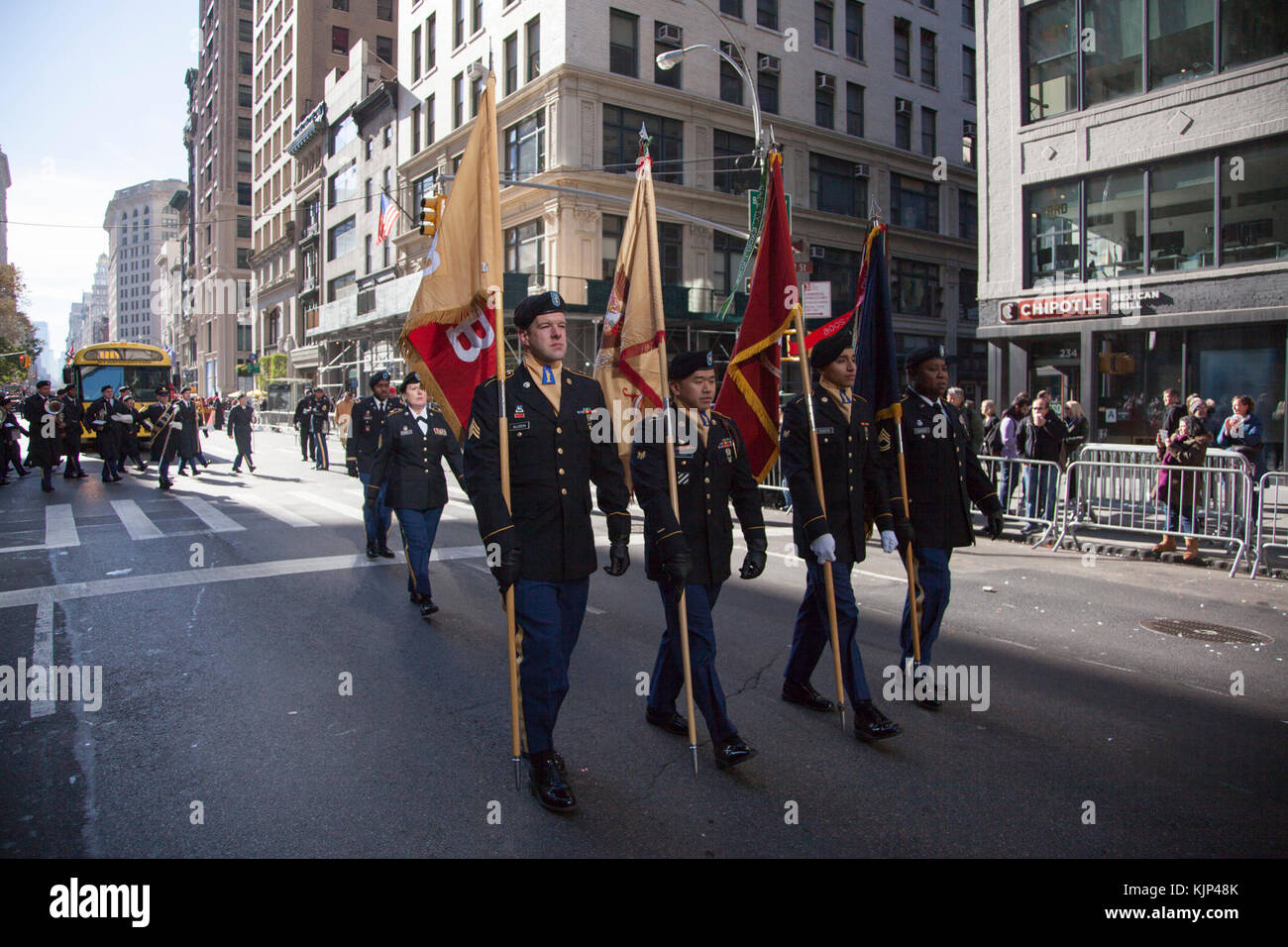 U.S. Army Reserve Color Guard Soldaten der 77. sustainment Brigade ...