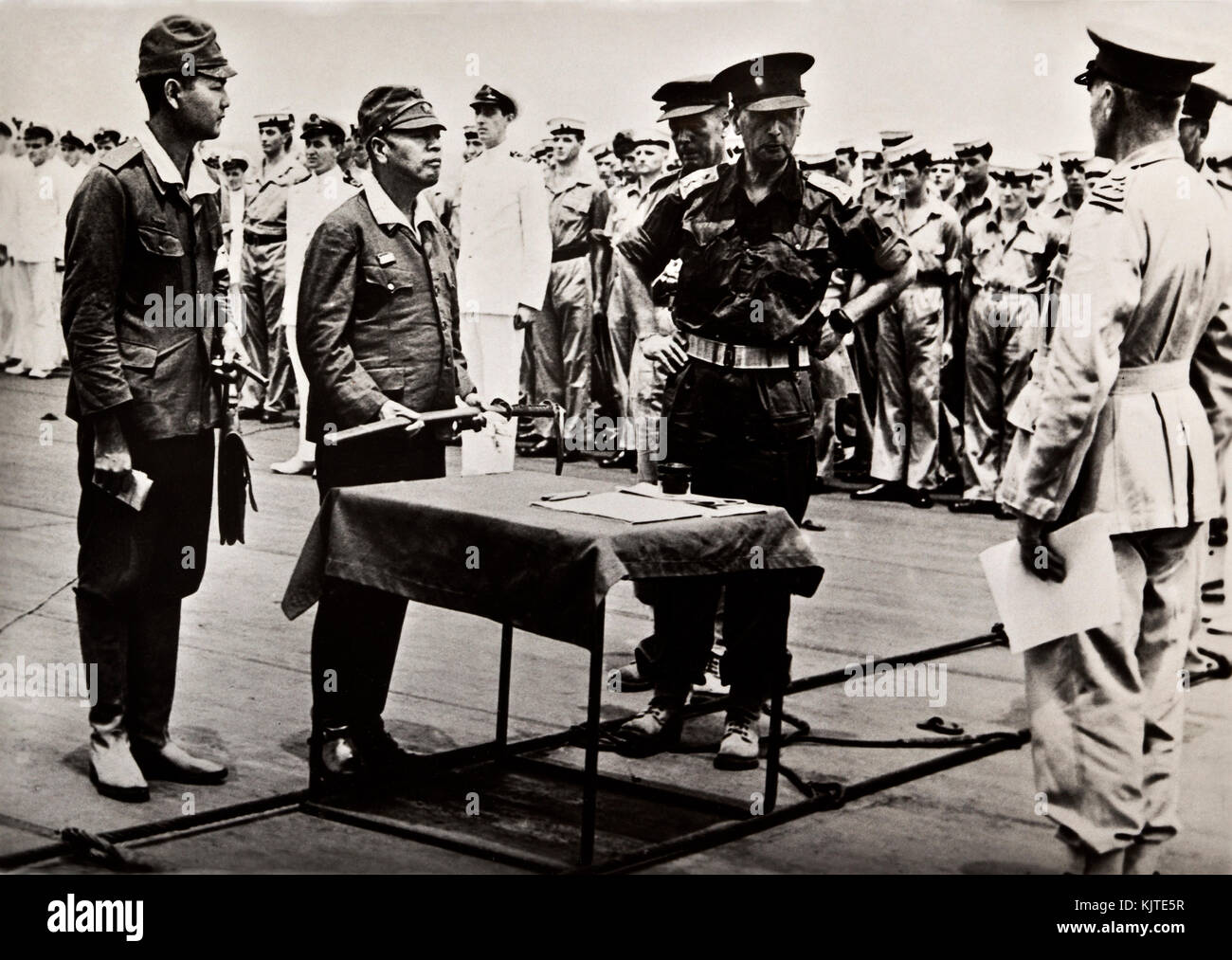 Zweiter Weltkrieg Japan Kapitulation Stockfotos und -bilder Kaufen - Alamy