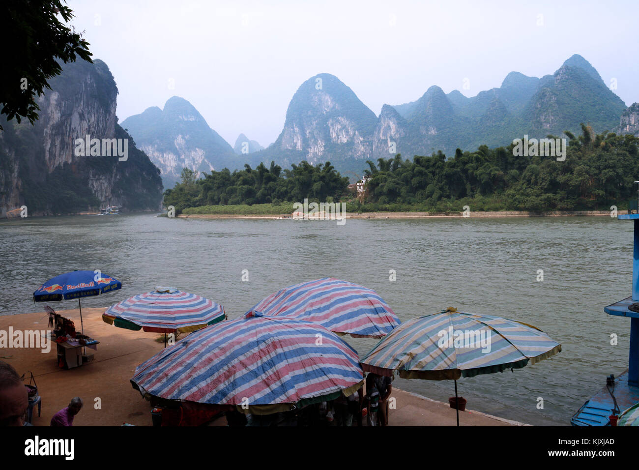 Li river in guilin -Fotos und -Bildmaterial in hoher Auflösung – Alamy