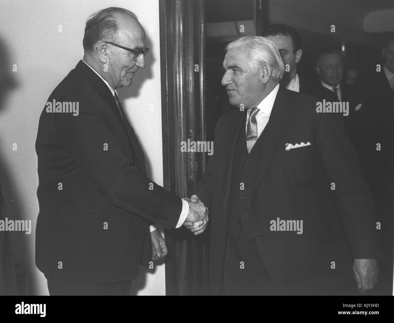 Wolfson isaac -Fotos und -Bildmaterial in hoher Auflösung – Alamy