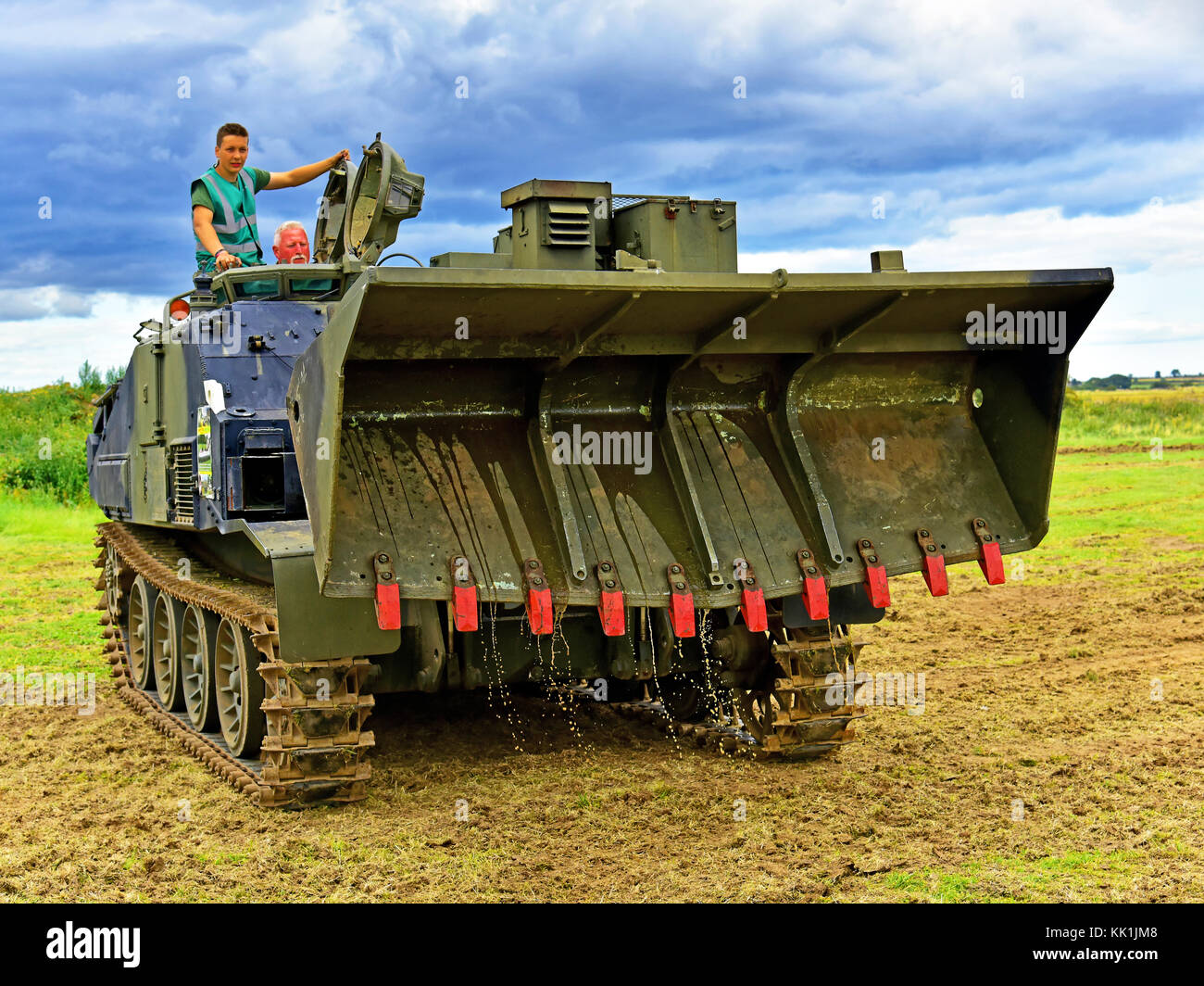 Gepanzerter Traktor Stockfotos und -bilder Kaufen - Alamy