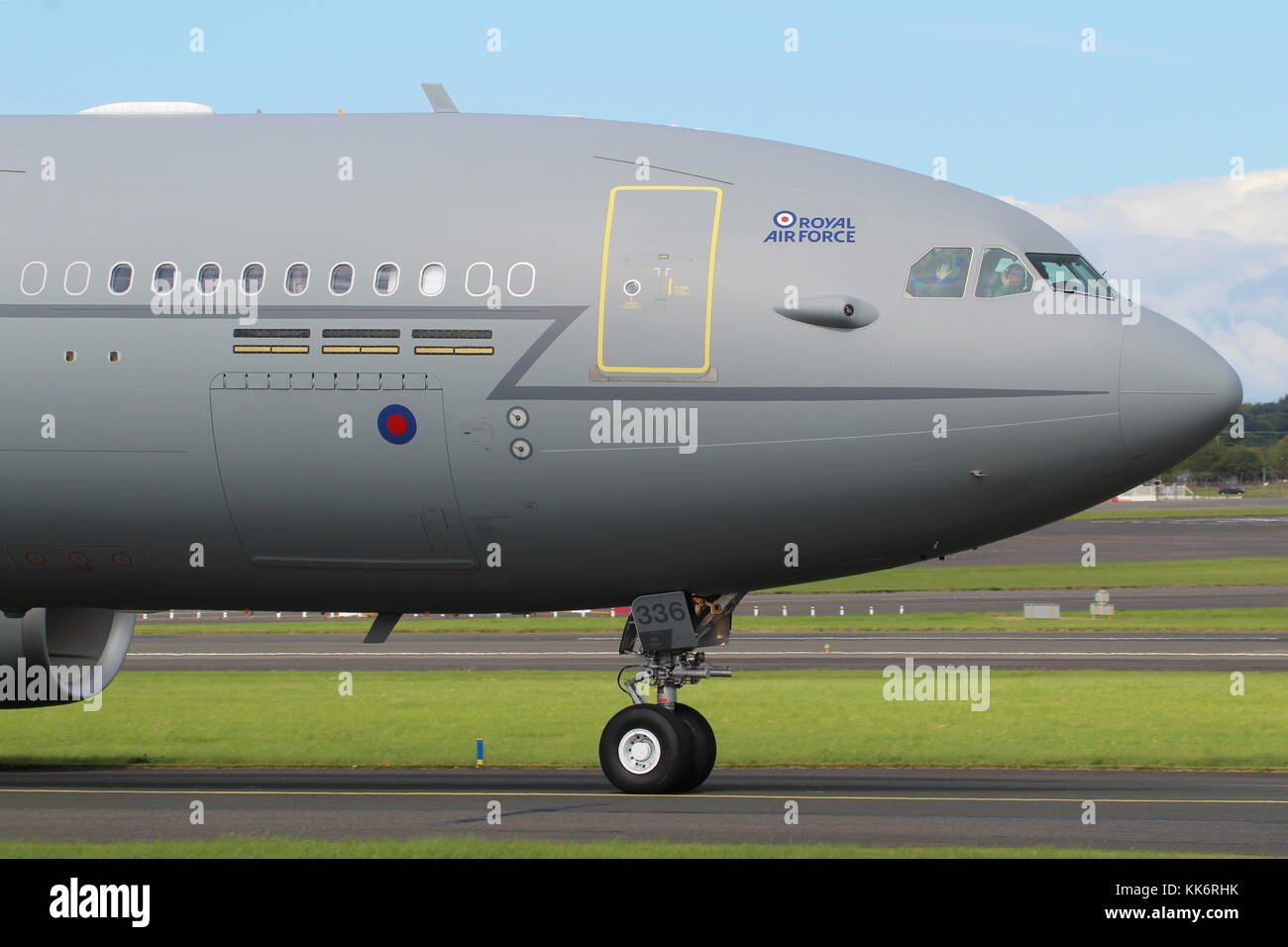ZZ336, ein Airbus Voyager KC2, der von der Royal Air Force am Prestwick ...