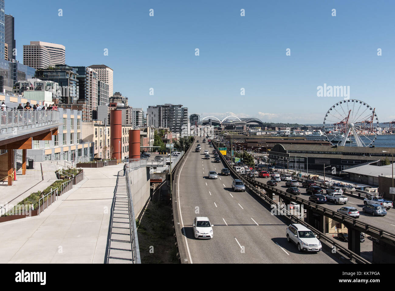 Blick nach Süden auf die alaskische Weise Viaduct von MarketFront PLAZA ...