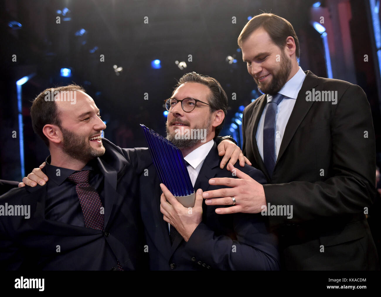 Simon haddadin (L-R), Sami haddadin und Sven parusel der Leibniz ...