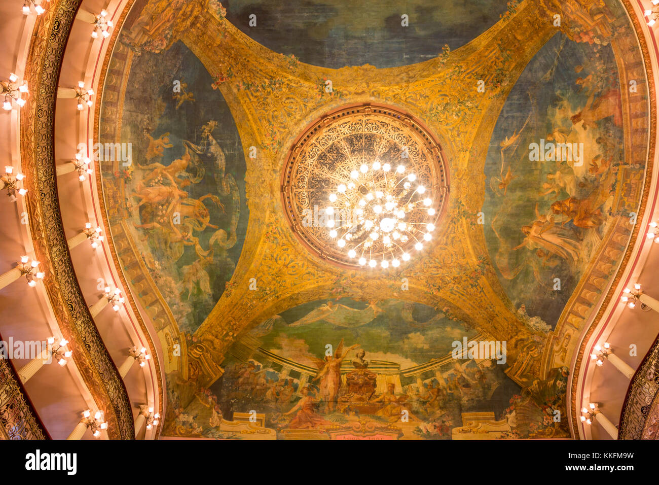 Interior manaus opera house -Fotos und -Bildmaterial in hoher Auflösung ...