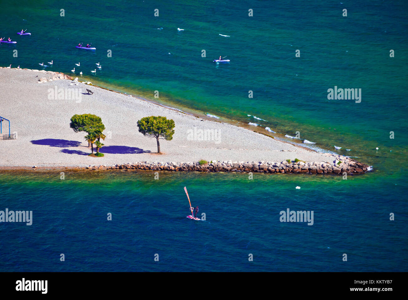 Beach torbole lake garda -Fotos und -Bildmaterial in hoher Auflösung ...