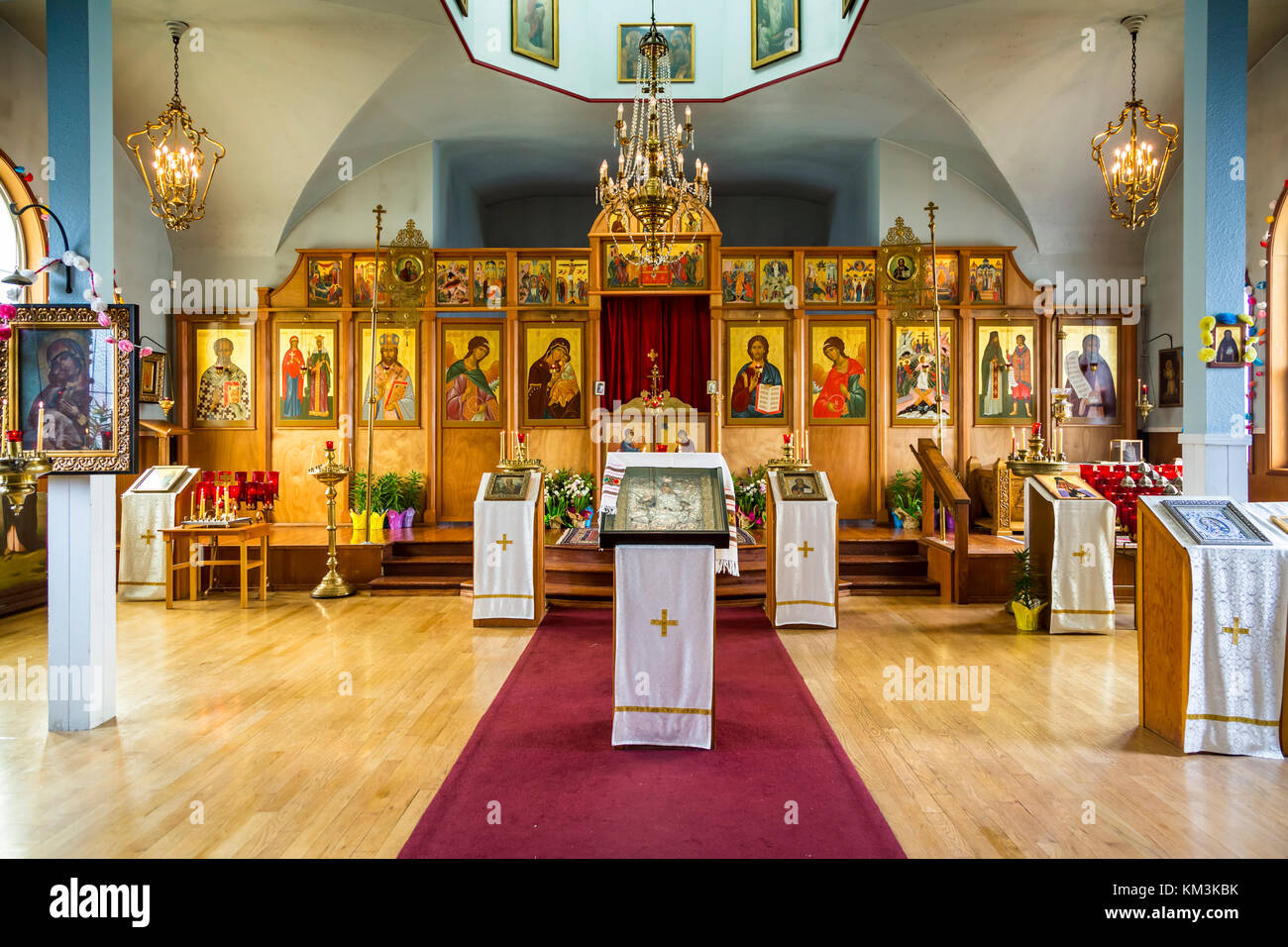 Innenraum der Heiligen Auferstehung Russisch-orthodoxe Kirche in Kodiak ...