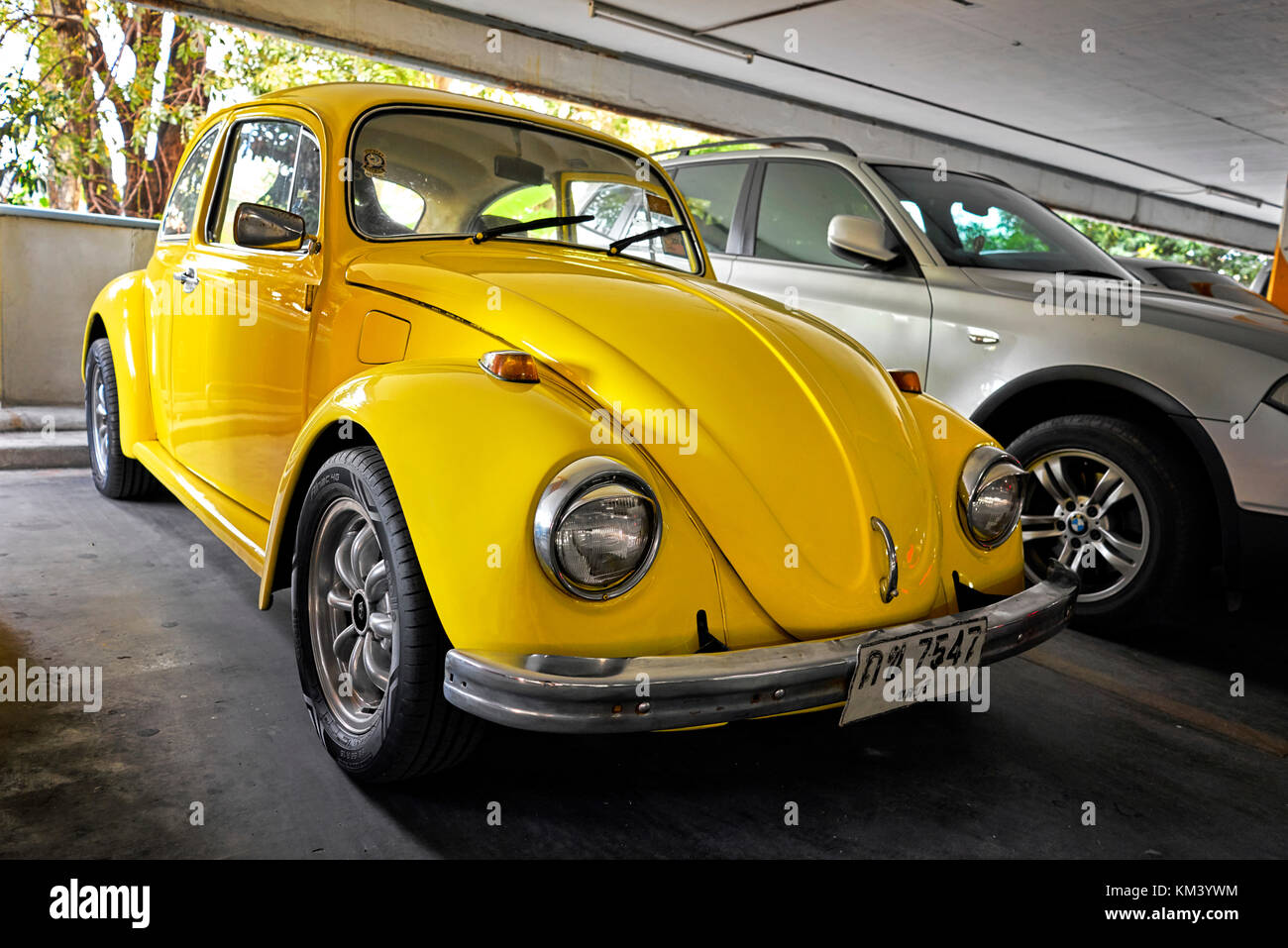 Auto, VW Käfer. Gelbe VW Stockfoto, Bild: 167274176 - Alamy