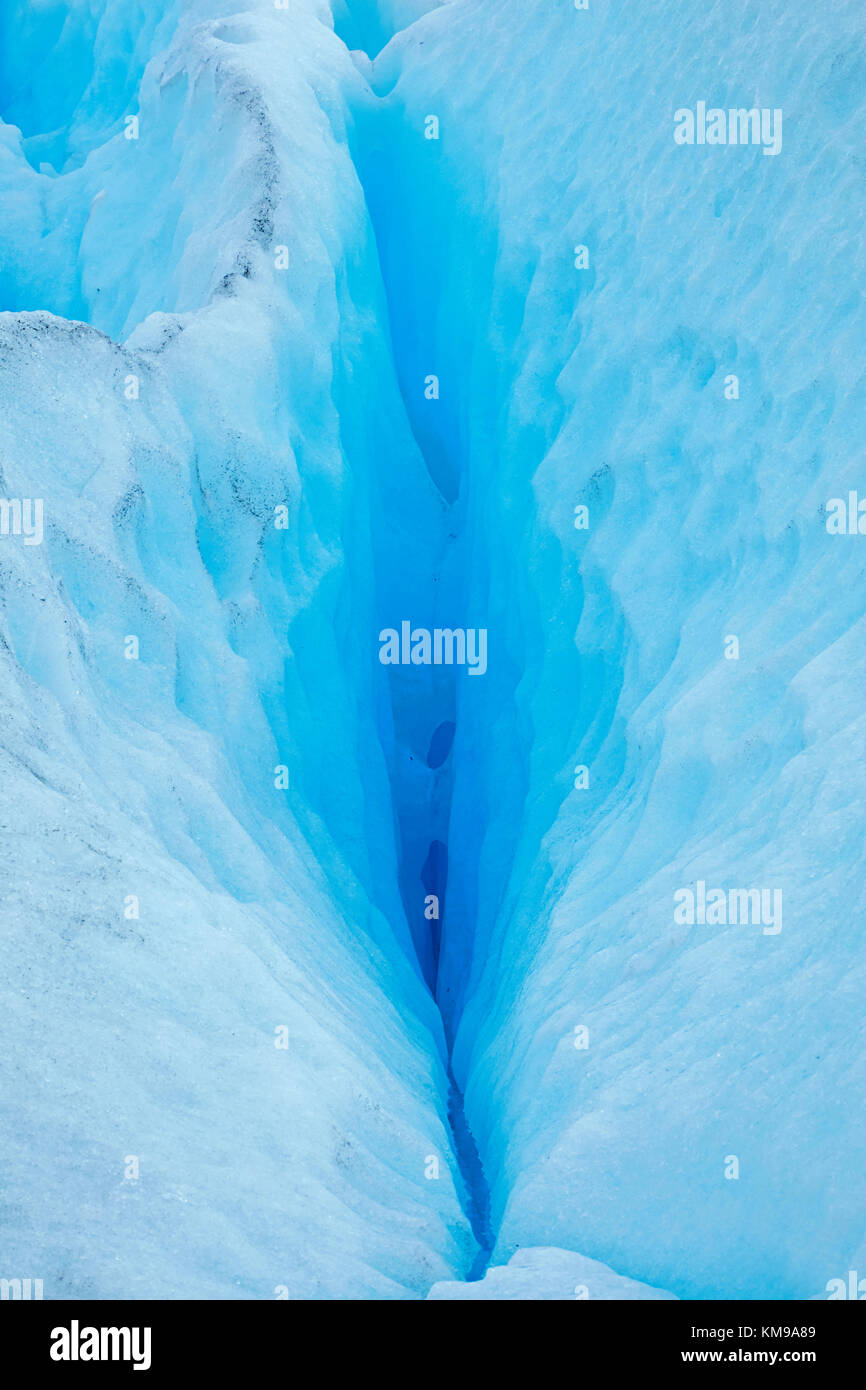 Blaue gletscherspalte -Fotos und -Bildmaterial in hoher Auflösung – Alamy