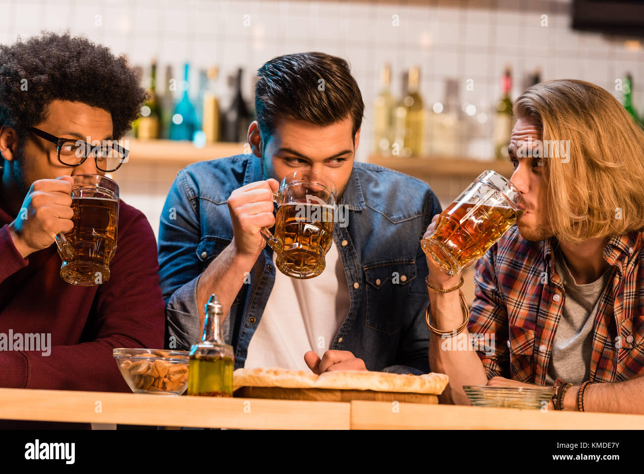 Gebackene bar -Fotos und -Bildmaterial in hoher Auflösung – Alamy