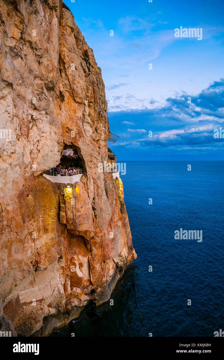 Höhlen disco -Fotos und -Bildmaterial in hoher Auflösung – Alamy