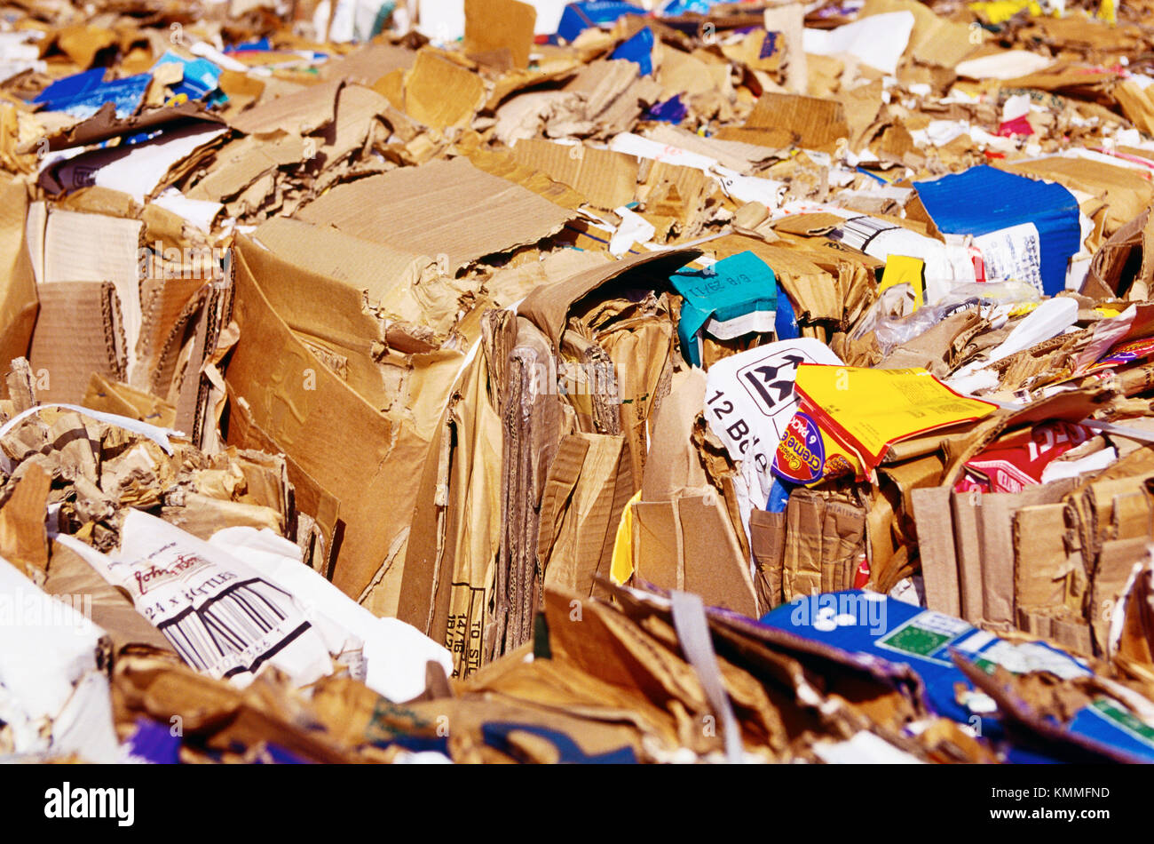 Gebündeltes altpapier -Fotos und -Bildmaterial in hoher Auflösung – Alamy