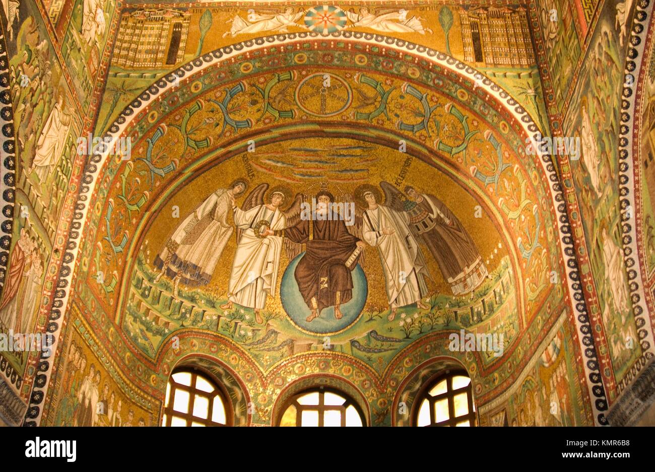 Byzantinische mosaiken in der basilika von san vitale -Fotos und -Bildmaterial in hoher ...