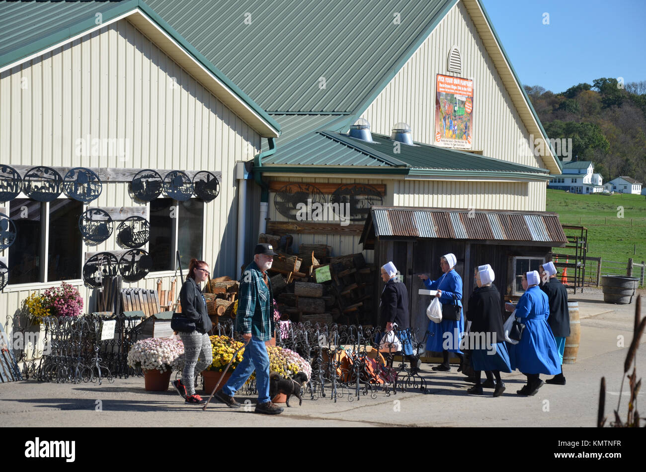 Amische frauen -Fotos und -Bildmaterial in hoher Auflösung – Alamy