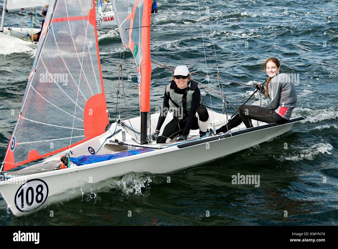 Kinder, die in der australischen kombiniert High School Segeln Wm 2013 ...