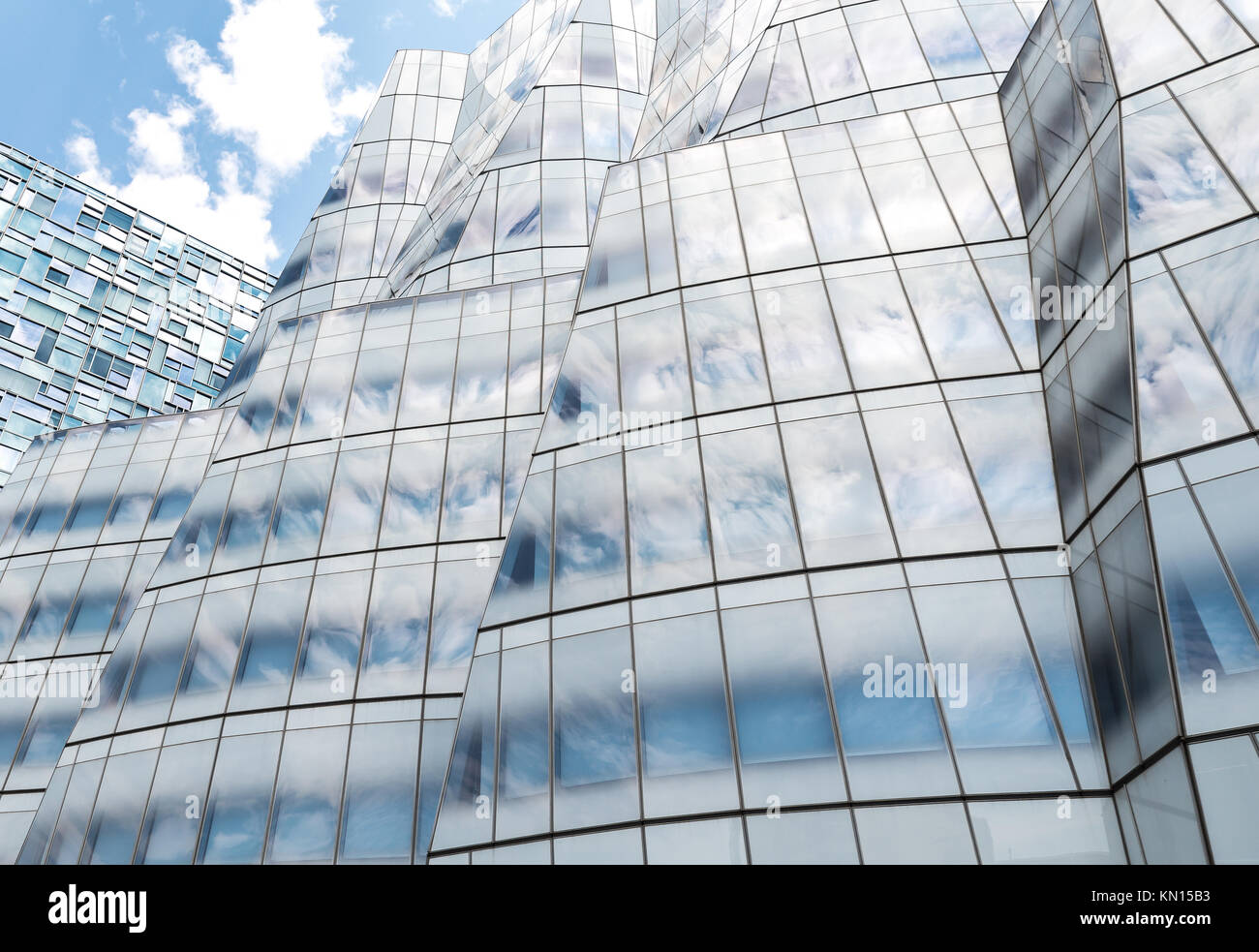 NEW YORK CITY - Juni 13: Ansicht von IAC Fassade am 10. Juni 2015 in ...